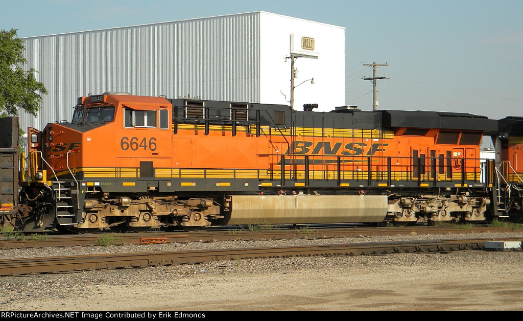 BNSF 6646